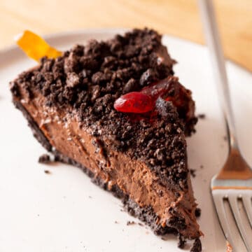 Easy Chocolate Dirt Pie - Cook Fast, Eat Well
