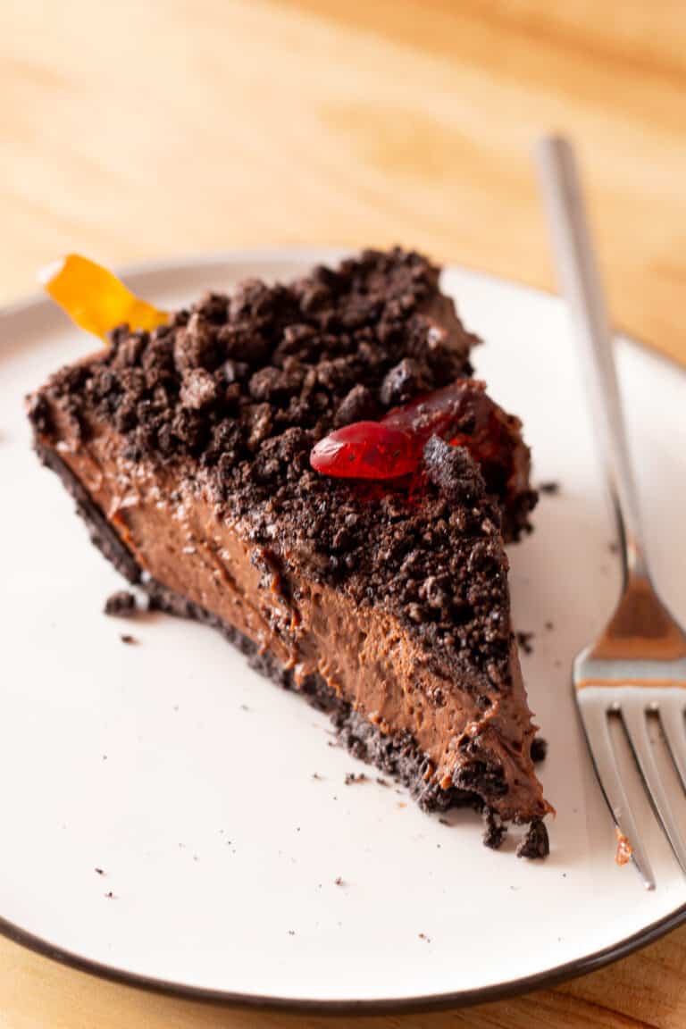 Easy Chocolate Dirt Pie - Cook Fast, Eat Well