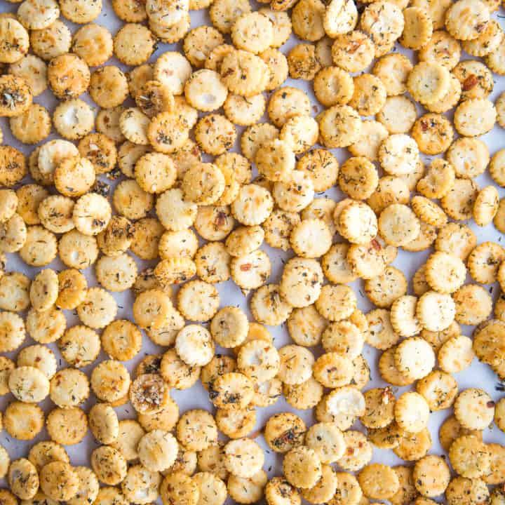 Seasoned Oyster Crackers - Cook Fast, Eat Well